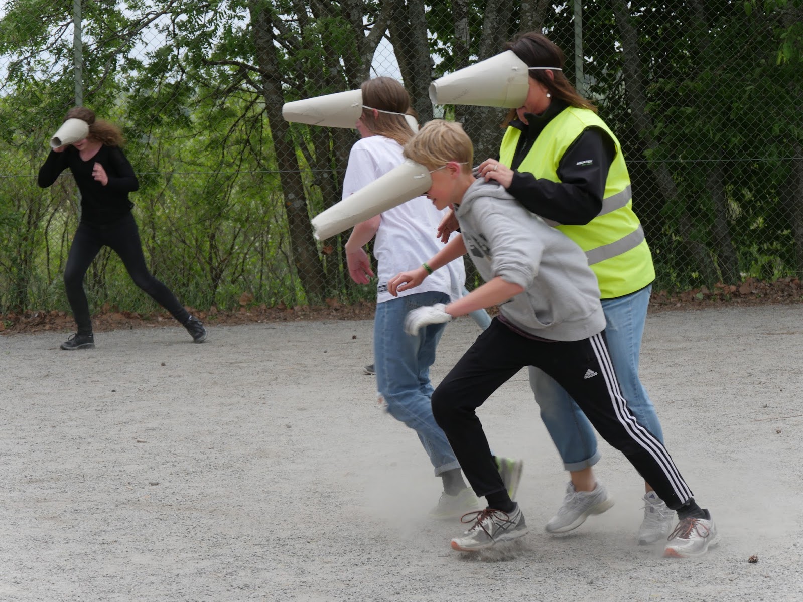 Backens skola: Sexorna mot personalen i strutfotboll