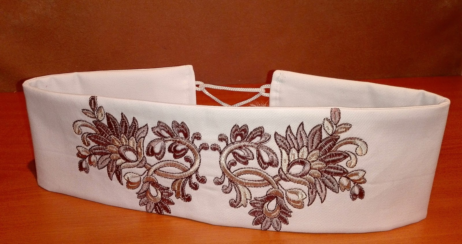 Modele de broderie pentru masinile de brodat si tehnici de lucru : CUM ...