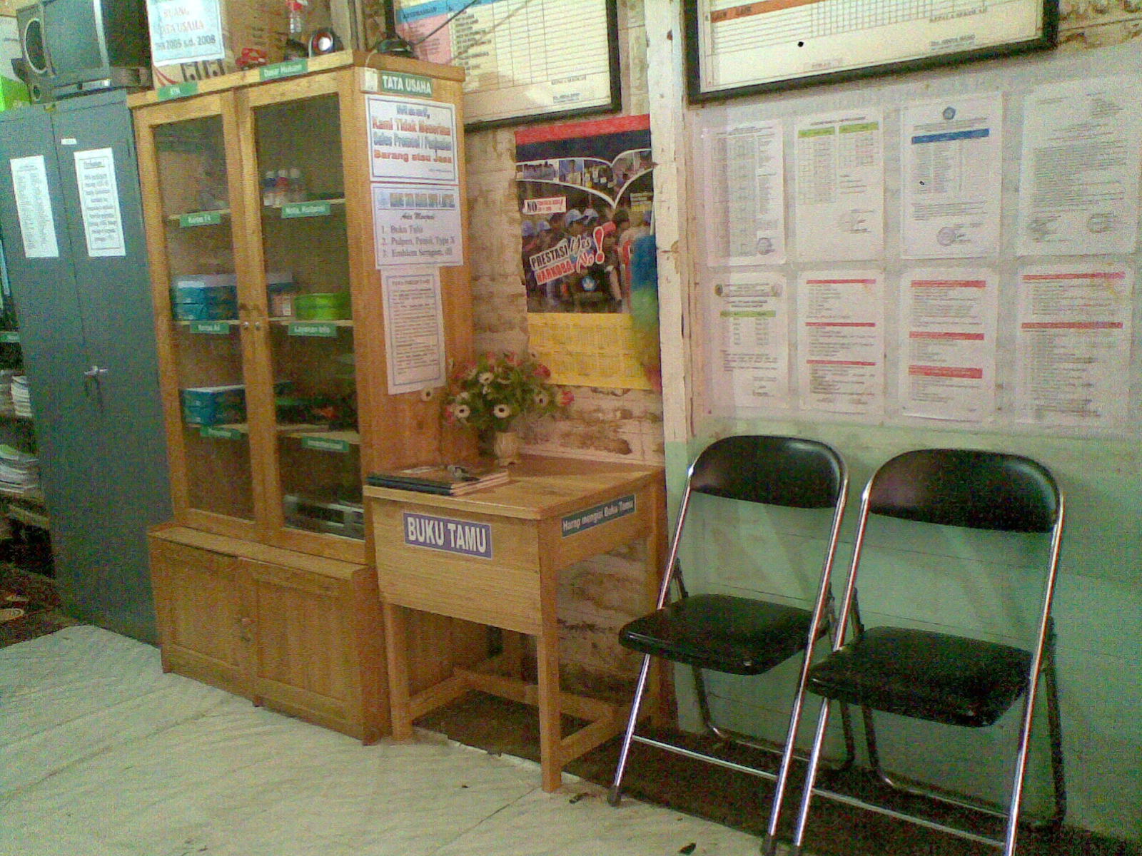 Ruang Tata Usaha - SMPN 4 AMUNTAI SELATAN