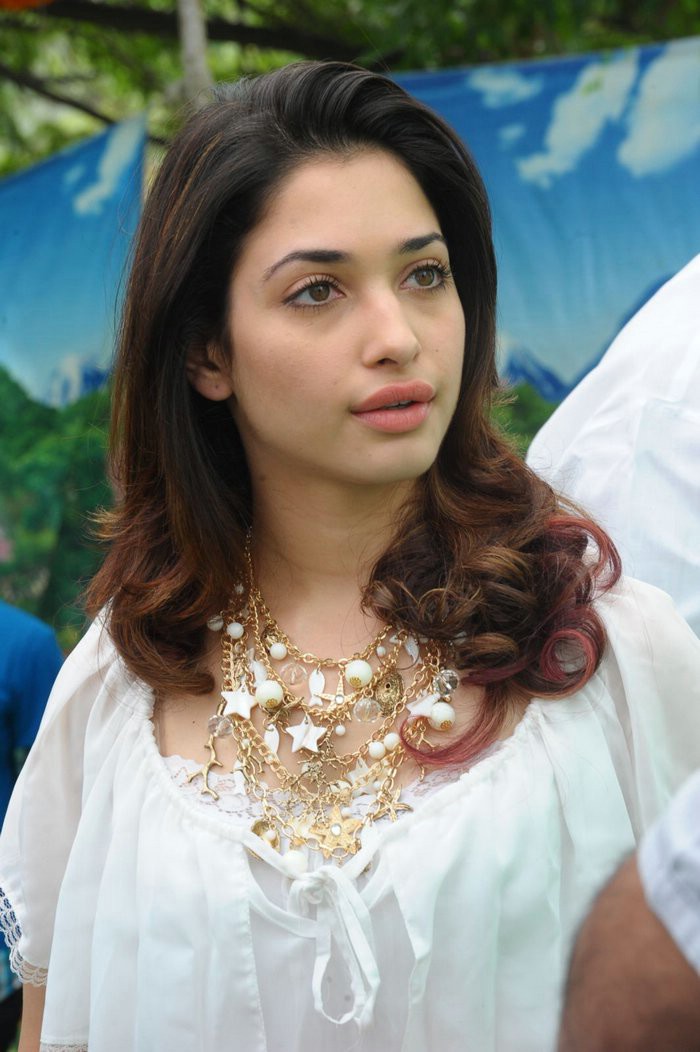 Tamanna Badrinath Latest Stills Gallery ~ Movie Galleriz
