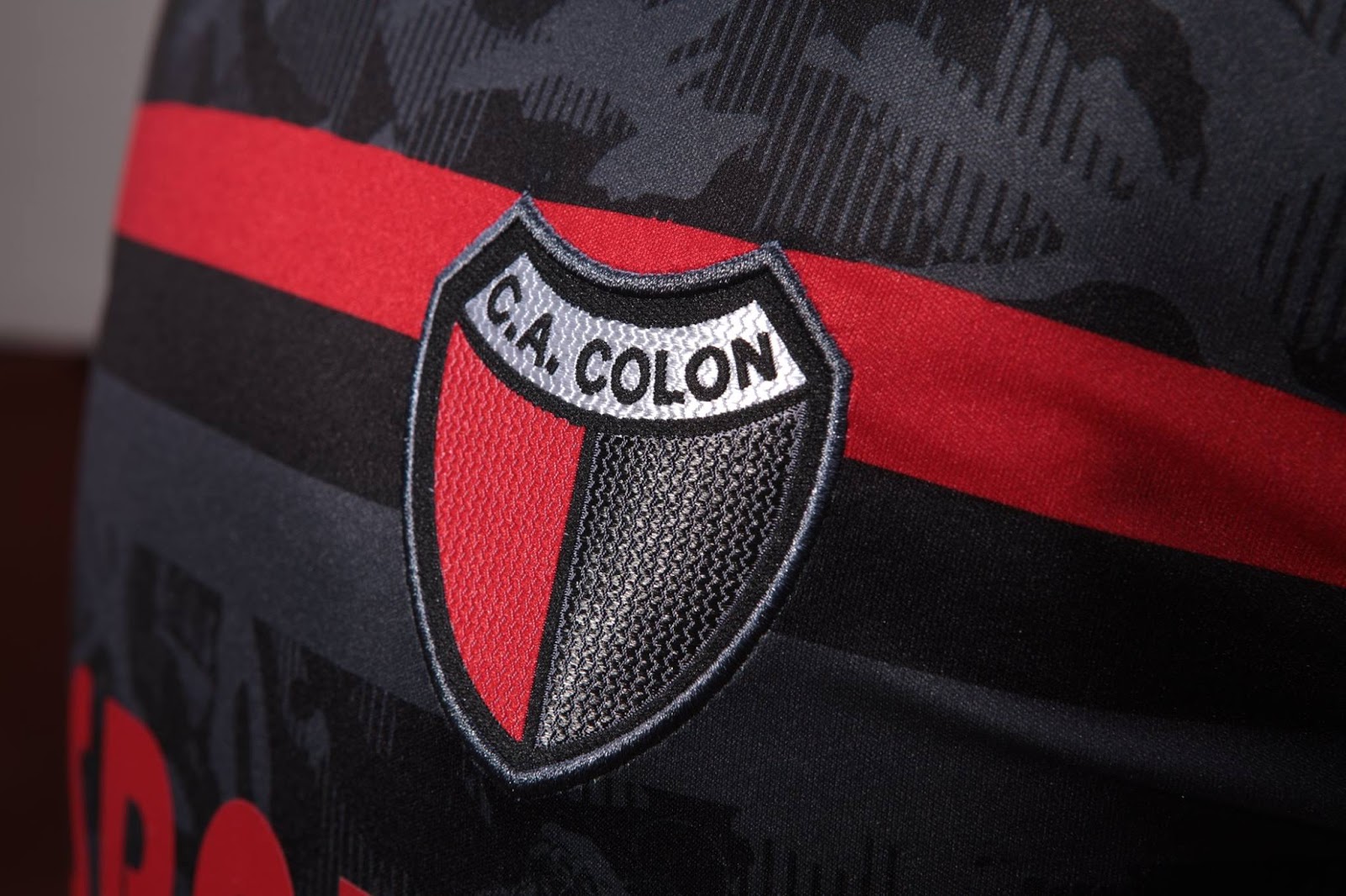 Umbro CA Colón 50th Anniversary Elephants Graveyard Kit Unveiled ...