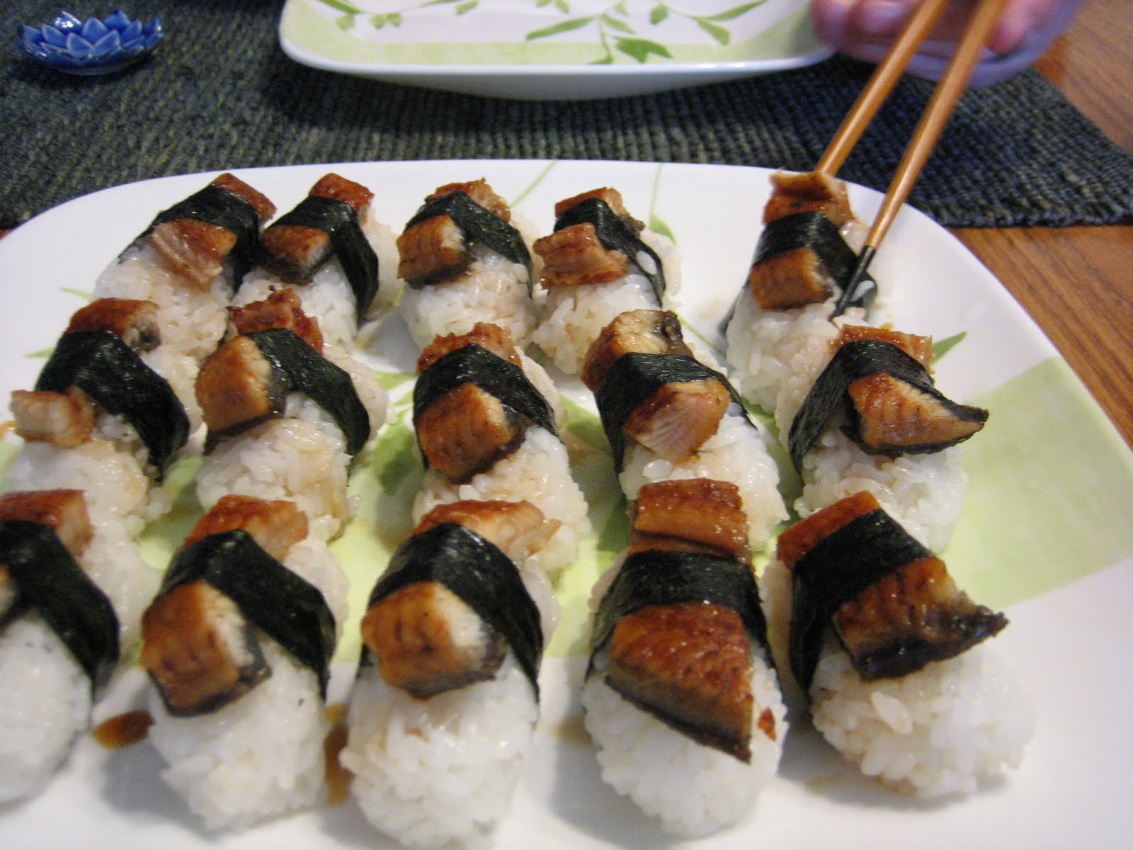 The Tasty Spoon: Unagi Nigiri