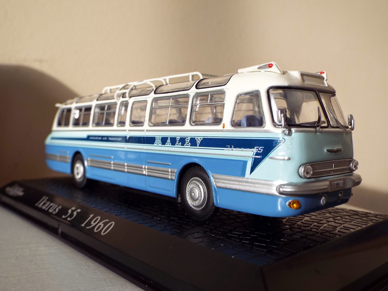 Makettjeim - My models - Meine Modells: Ikarus 55 MALÉV - 1960