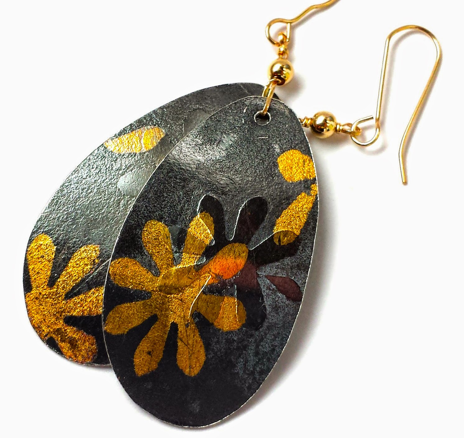 El Arte de la Orfebrería y Joyería : El Keum-Boo (técnica)