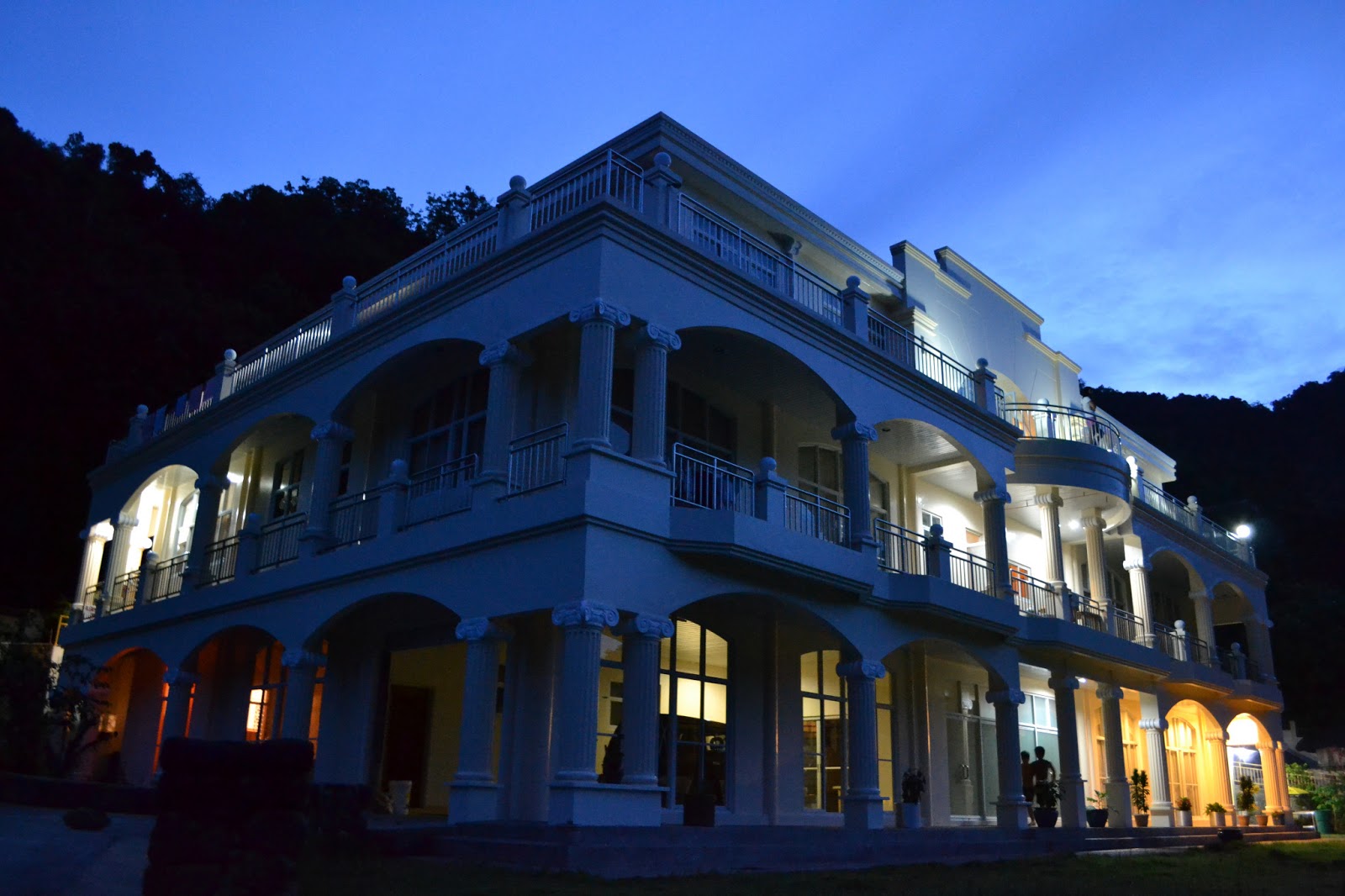 DocFun - d Dr. of Fun & Adventure - Bucketeering at its Finest!: ASIN ...