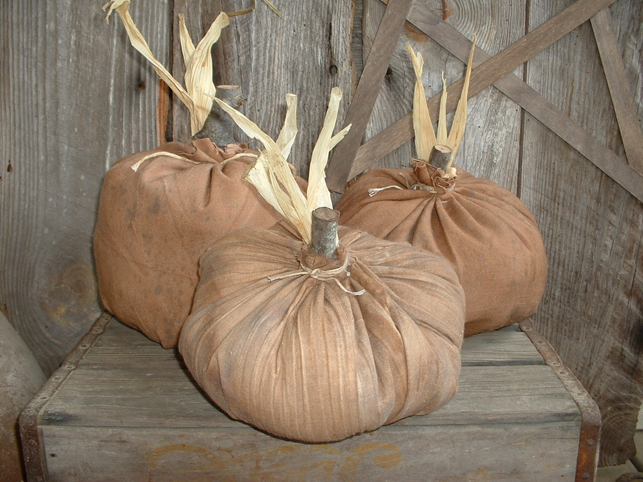 Daughternature Primitive Folk Art: Drab Pumpkins, Primitive Farm Prints ...