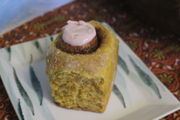 Green Gourmet Giraffe: ﻿Pumpkin Spice Scrolls