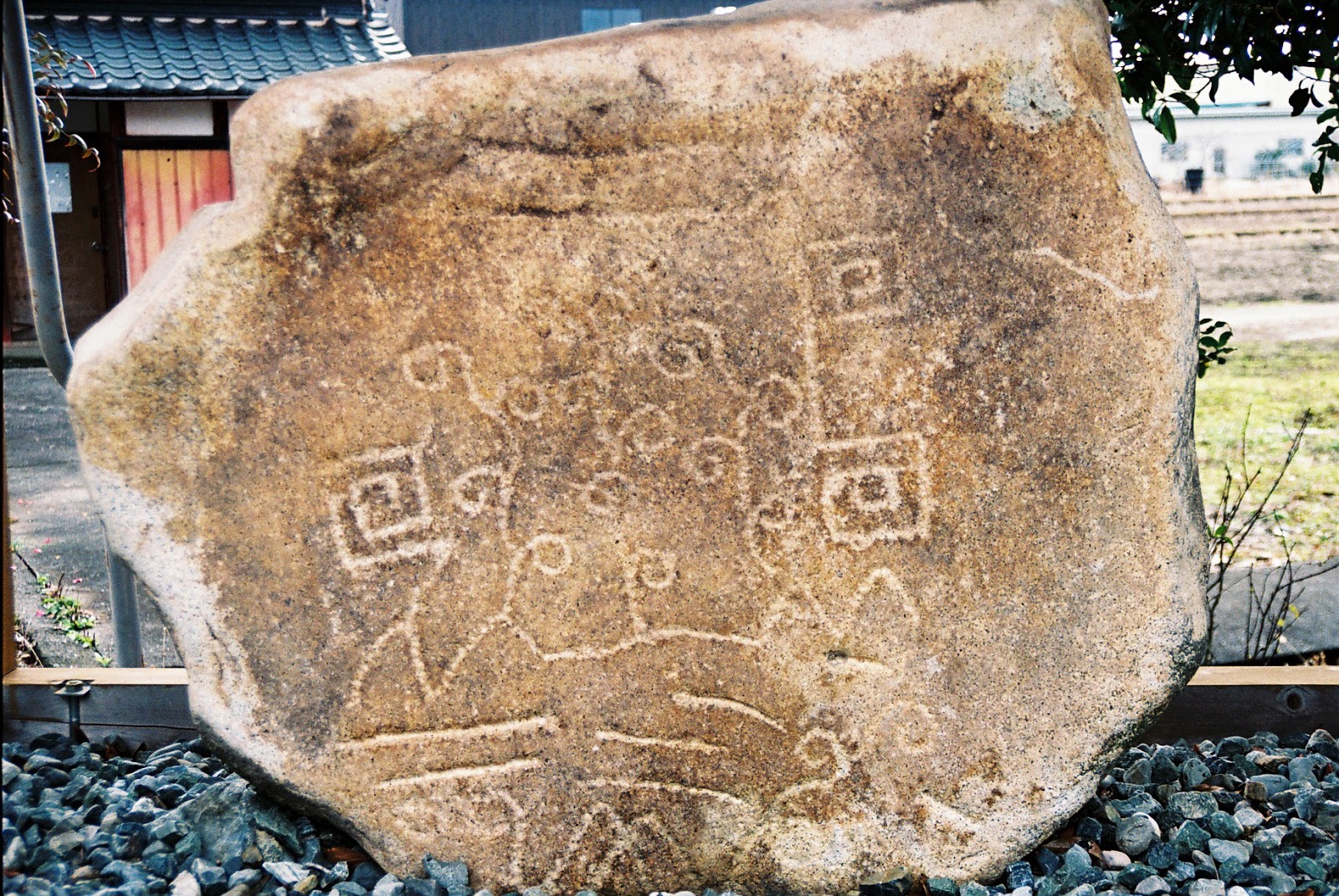 Sacred gateways of Japan: Japan's ancient megaliths & OOPARTS - photo ...