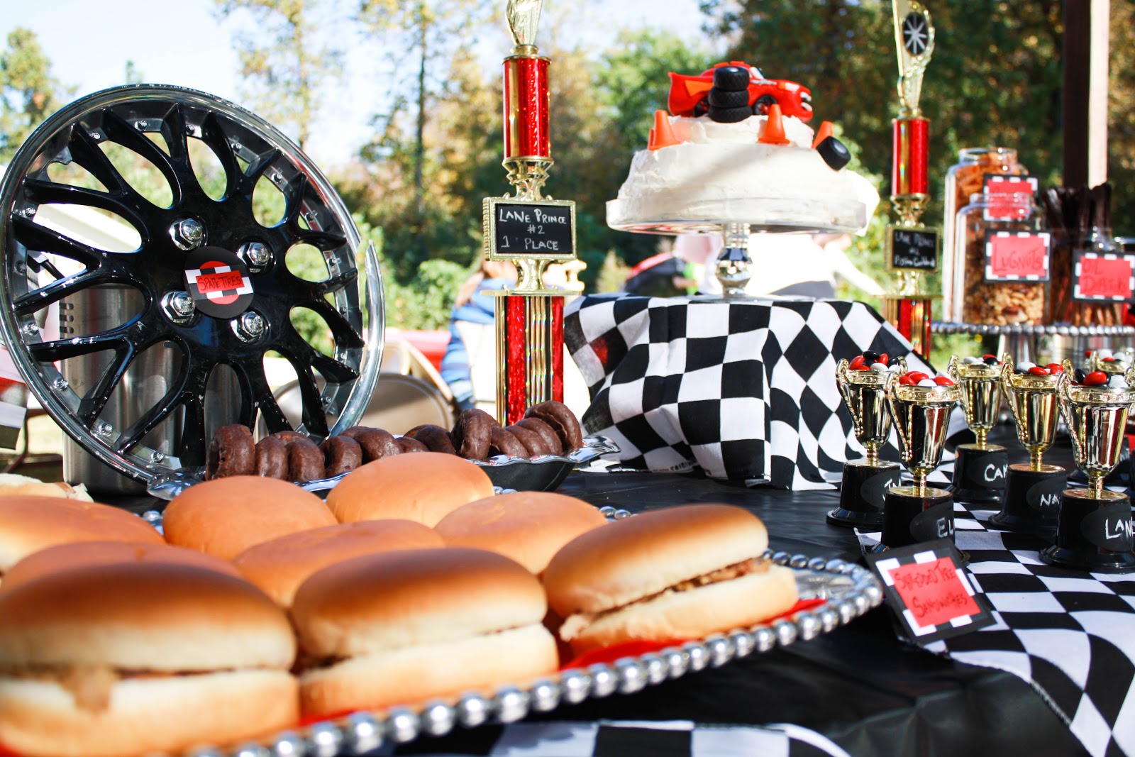 Spiral Macaroni: Lane's Racing Party