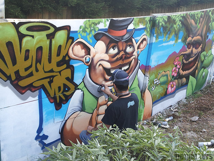 Peque_vrs: PEQUE VRS, Winmalee, Blue Mountains, Australia 2012.