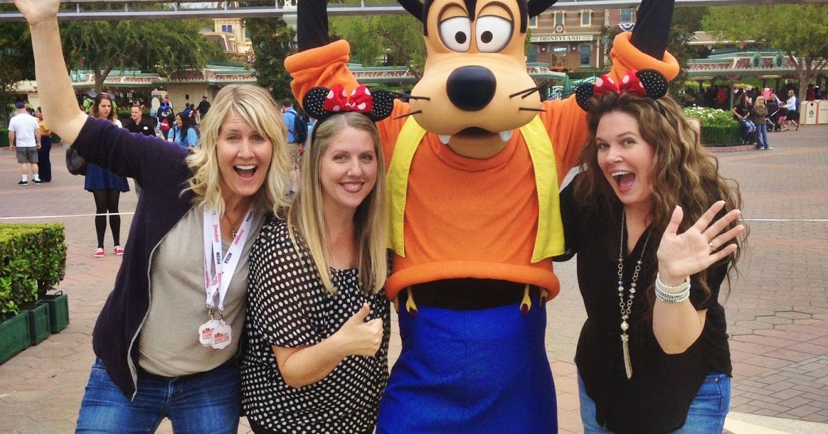 Disney Sisters: Our Best Disney Moments of 2014 #DisneySide