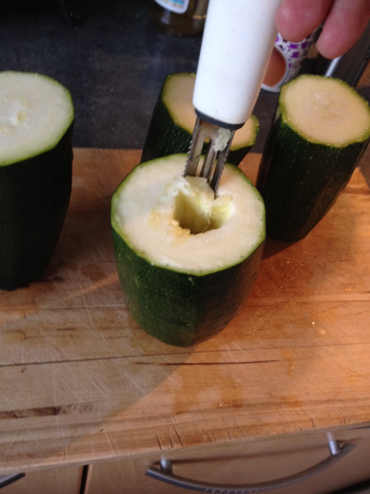 Antonella's World: Qarabali mimli - stuffed (marrows!)