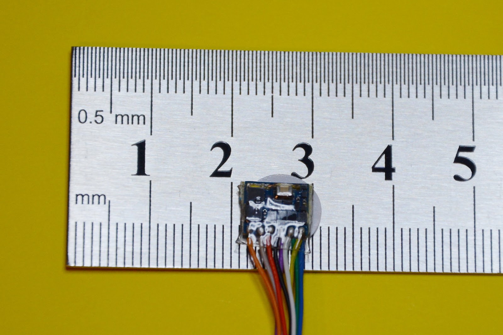 My Miniature Worlds: Tomix N-scale cleaning car DCC conversion