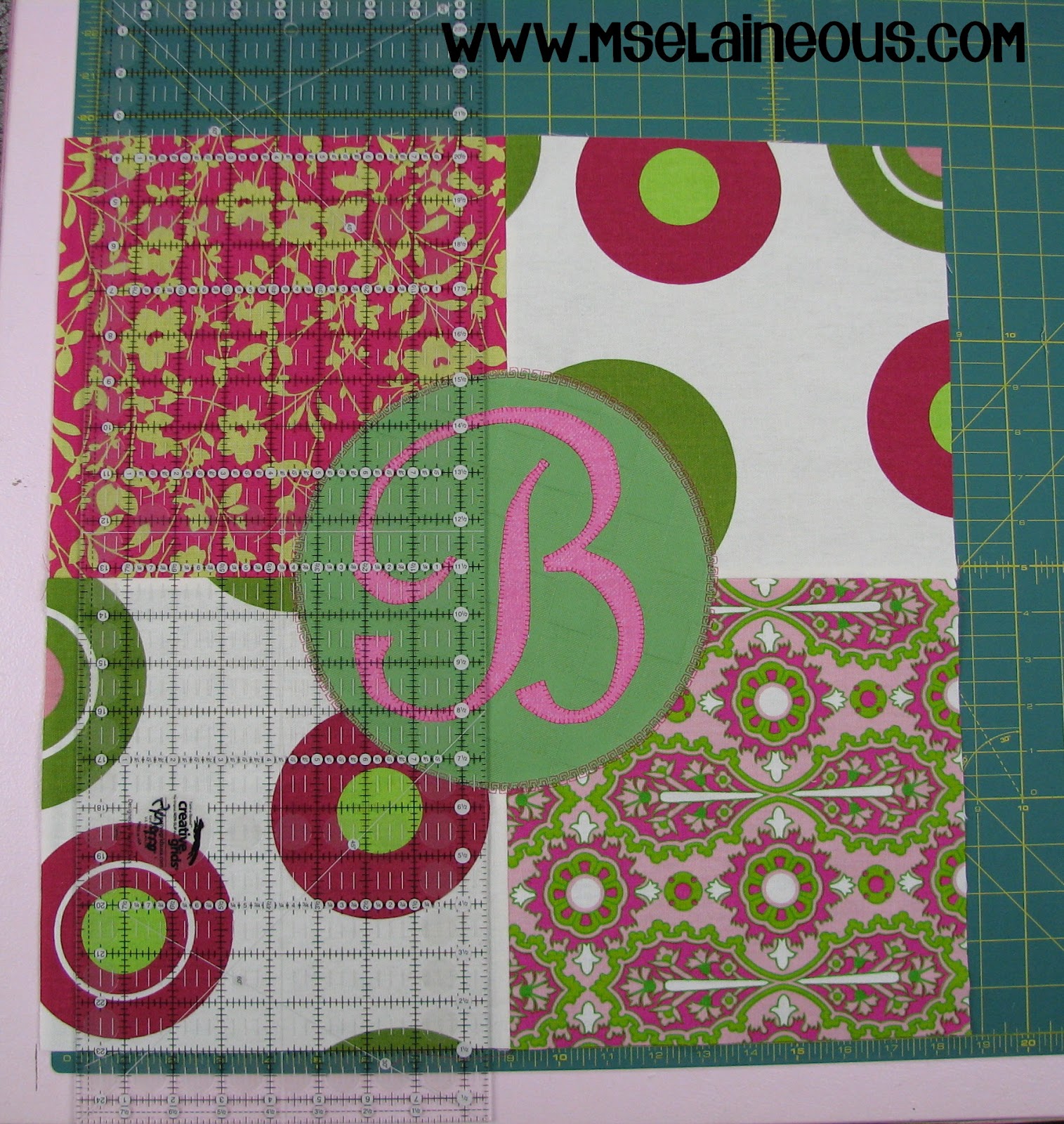 Ms. Elaineous Teaches Sewing: Free Pattern: Primp My Pillow