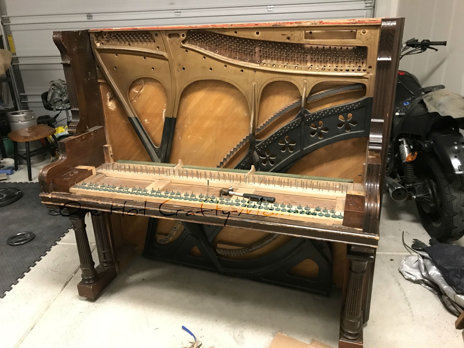 One Hot Crafty-Momma: Antique Piano Repurposing, Part 2....Hall Table