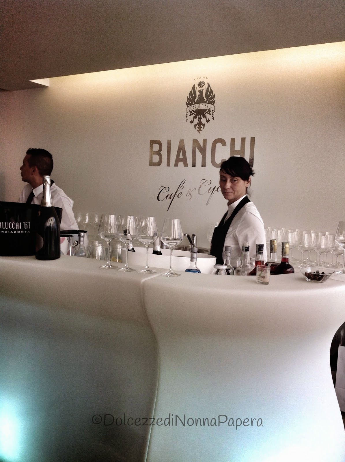 @dolcezzedinonnapapera: Apre il Bianchi Cafè & Cycles a Milano