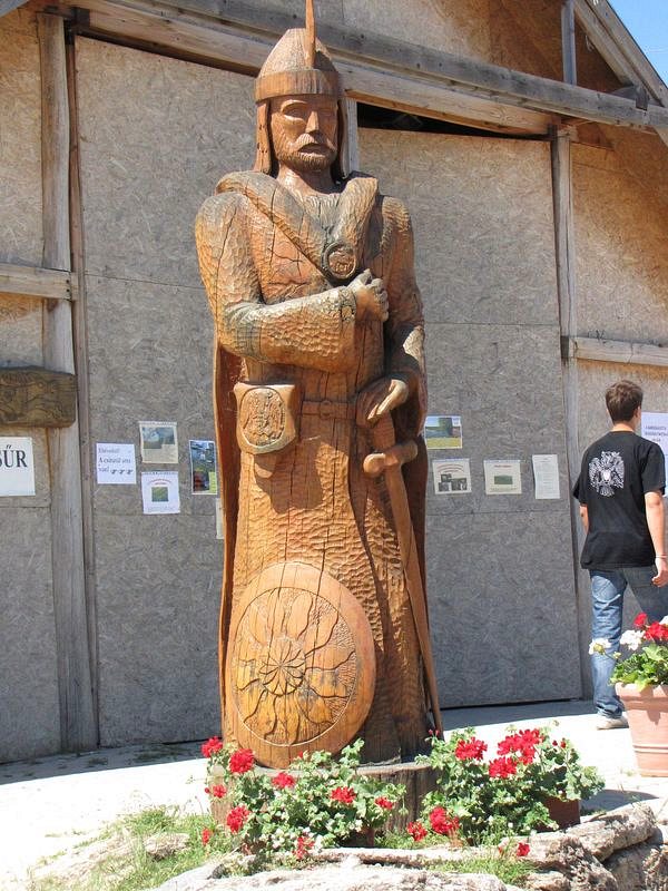 Pilisjárók: Pomáz - a Magyar Vár Tábor