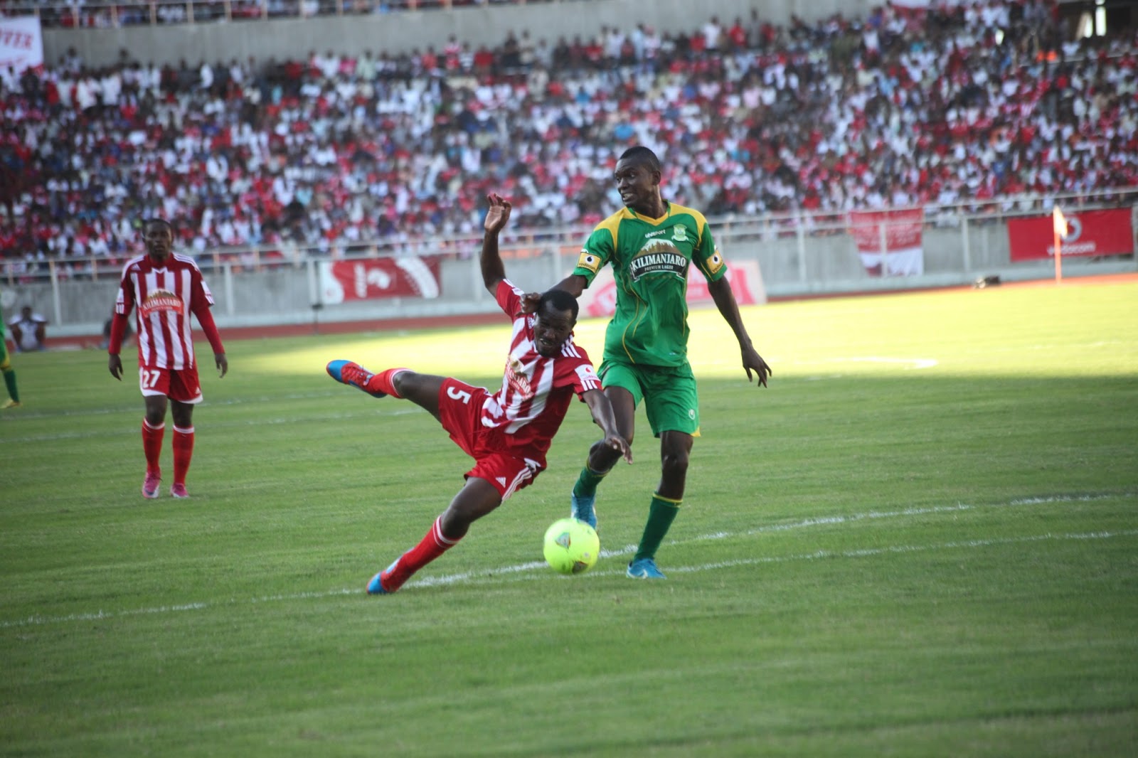 Shaffih Dauda in Sports.: MPAMBANO WA SIMBA NA YANGA KATIKA PICHA.