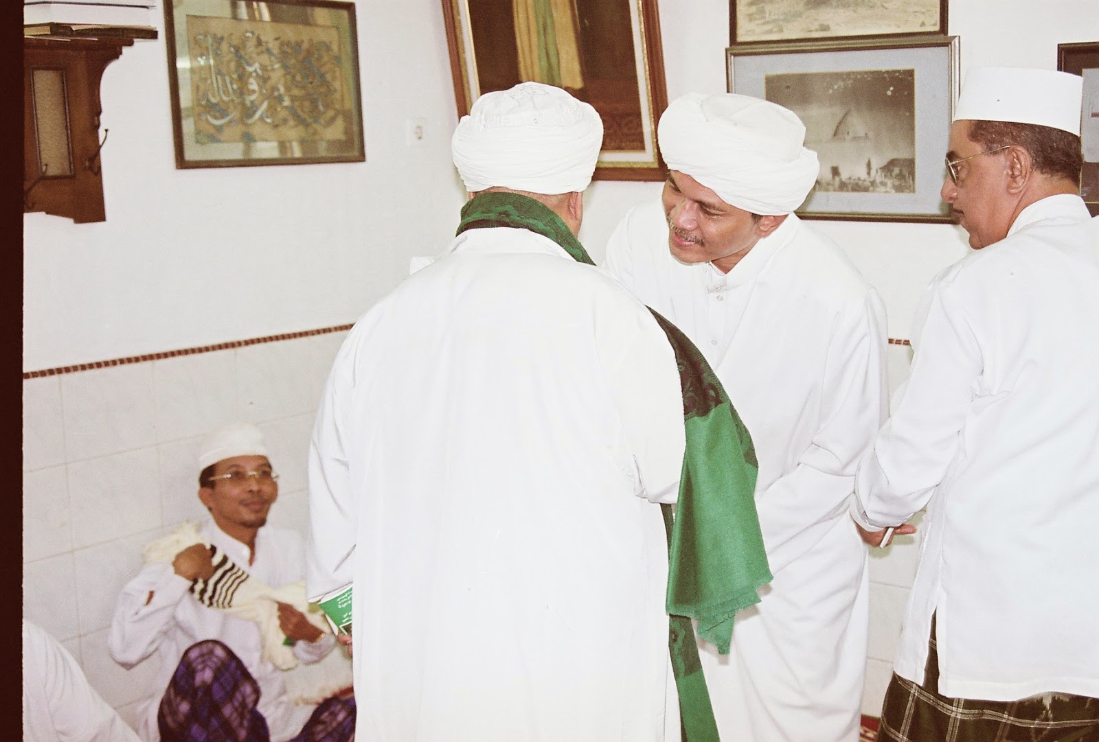 Haul Habib Neon 2004 - Majelis Ta'lim Almunawwarah