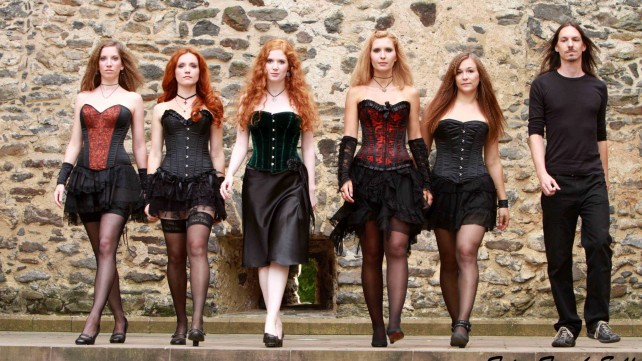 El MusicalBlogger: Crítica y reseña: ARVEN - BLACK IS THE COLOUR (2013)