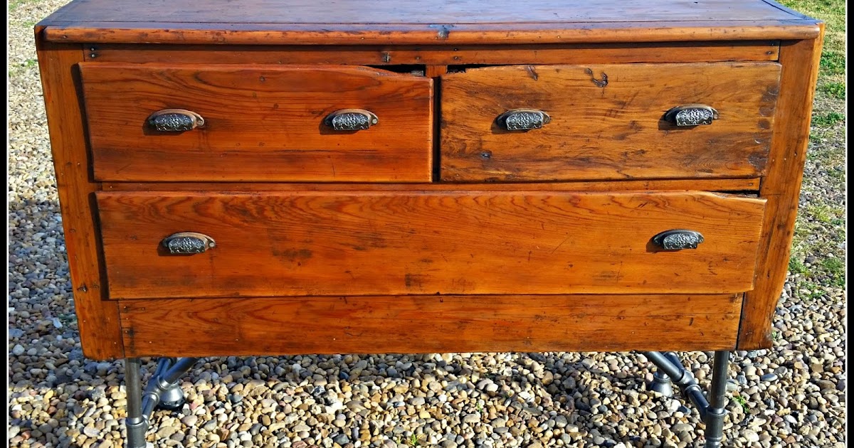 3 Spurz DandC Repurposed /Refurbished Creations!!: Primitive dresser