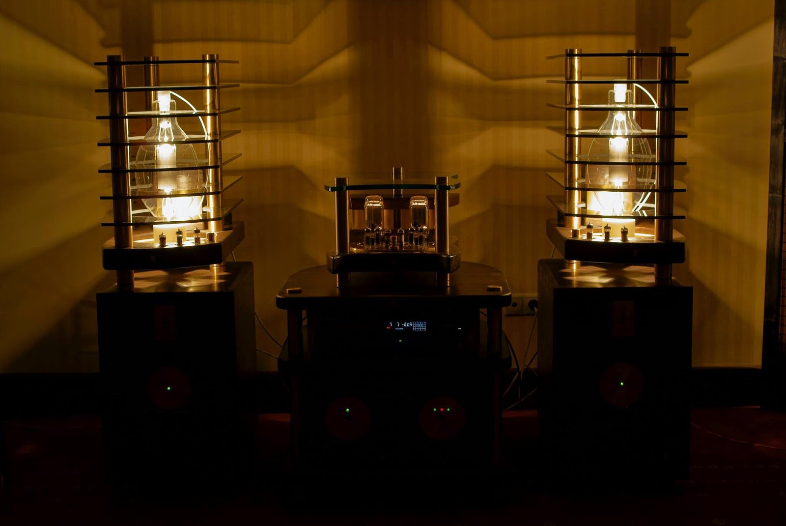 ‎Etheraudio Ultimate high-end audio system at Hi-Fi Expo 2014 Sofia – M ...