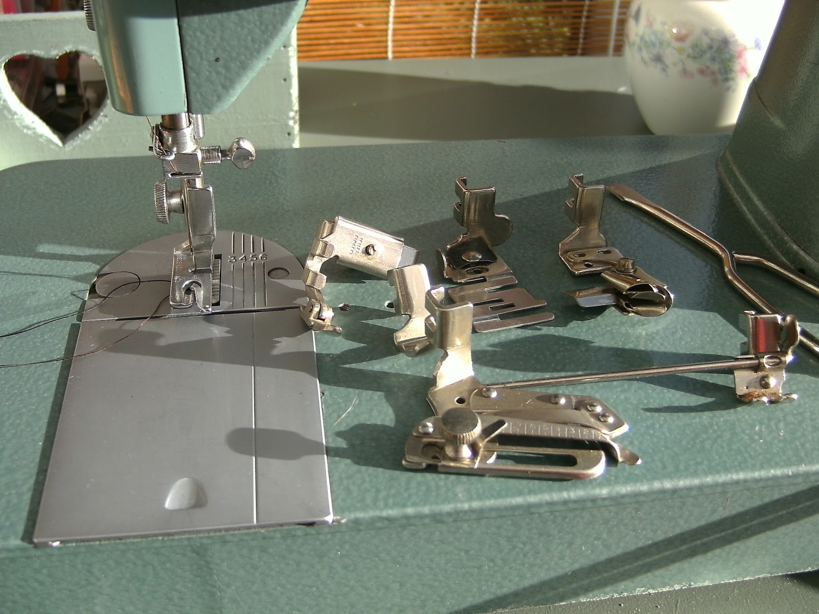 Granny's Button Box: Singer 327k Low Shank Feet & Lifting Plate