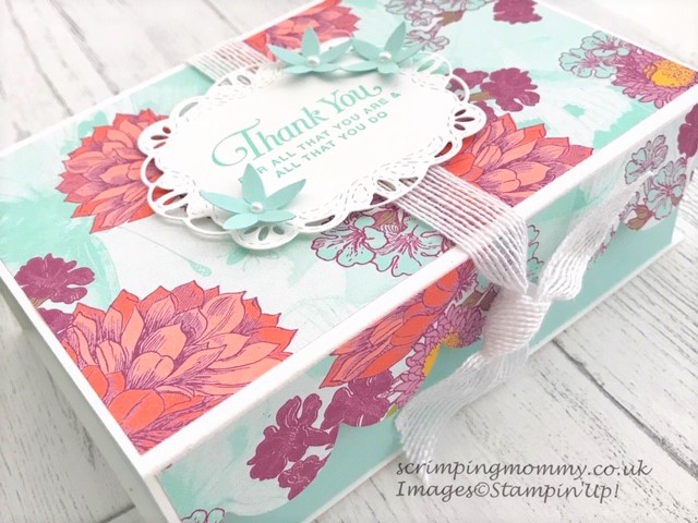 scrimpingmommy: Large fancy edge gift box.