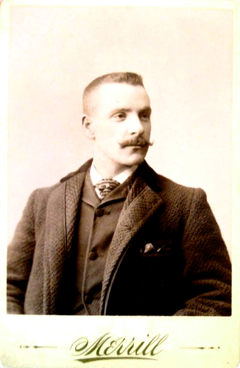 Hot Vintage Men: The Cosmopolitan Gent