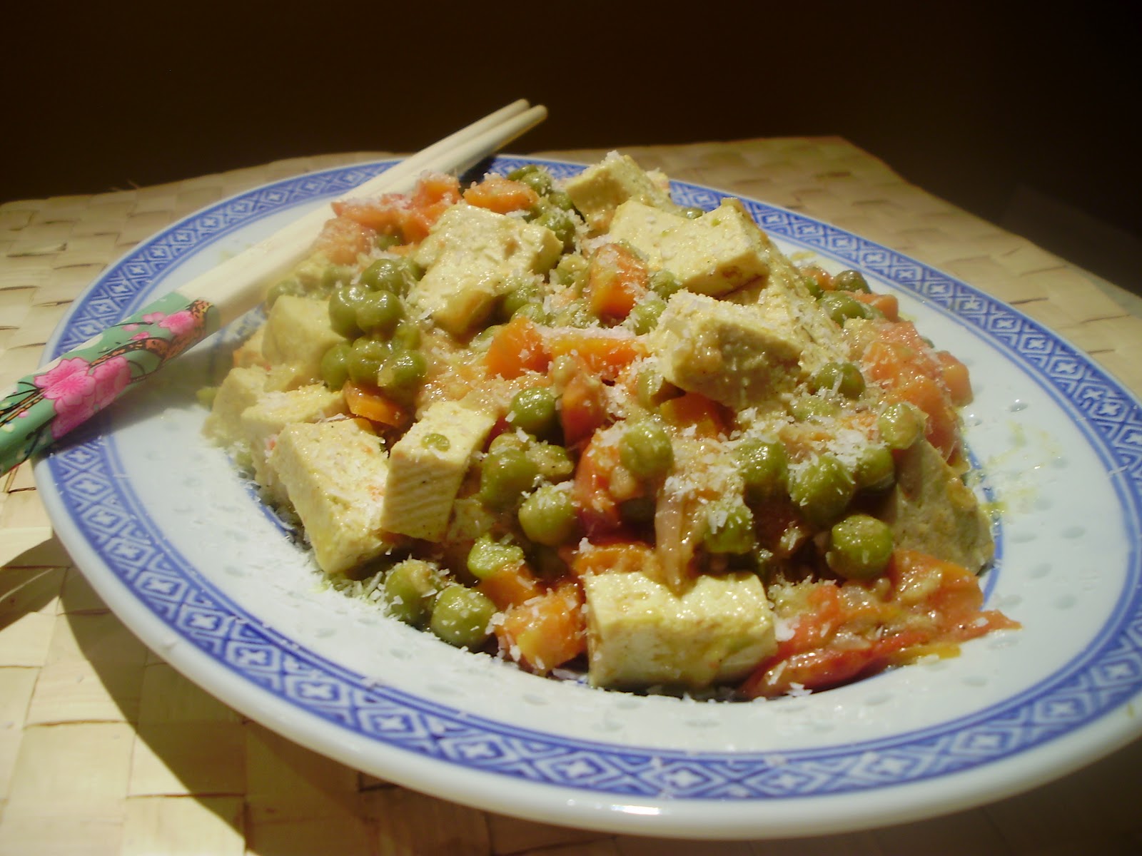 La cuoca in viola: Curry di verdure e tofu al latte di cocco