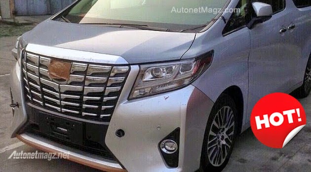 New Toyota Alphard Comes with Grill Super Large - Otomotif Keren