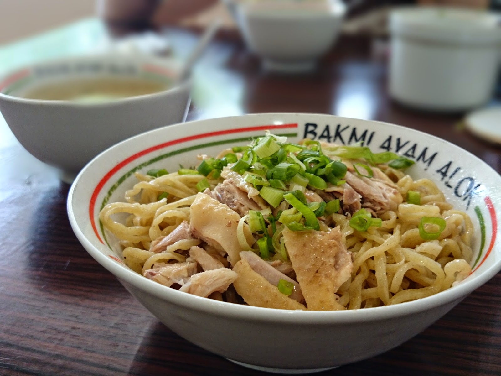 Jakarta Hunger Trails: Bakmi Alok vs Bakmi Asui
