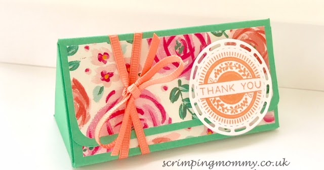 scrimpingmommy: Triangle treat box using NEW goodies