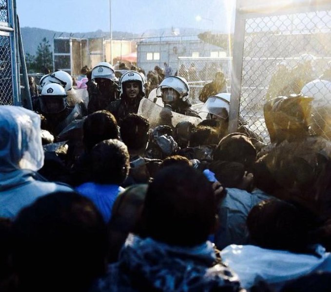 Η ΕΛΛΗΝΙΚΗ ΚΑΙ ΑΛΒΑΝΙΚΗ ΜΑΦΙΑ ΠΟΥΛΑΝΕ ΝΑΡΚΩΤΙΚΑ ΣΤΟΥΣ ΚΑΤΑΥΛΙΣΜΟΥΣ ΤΩΝ ...