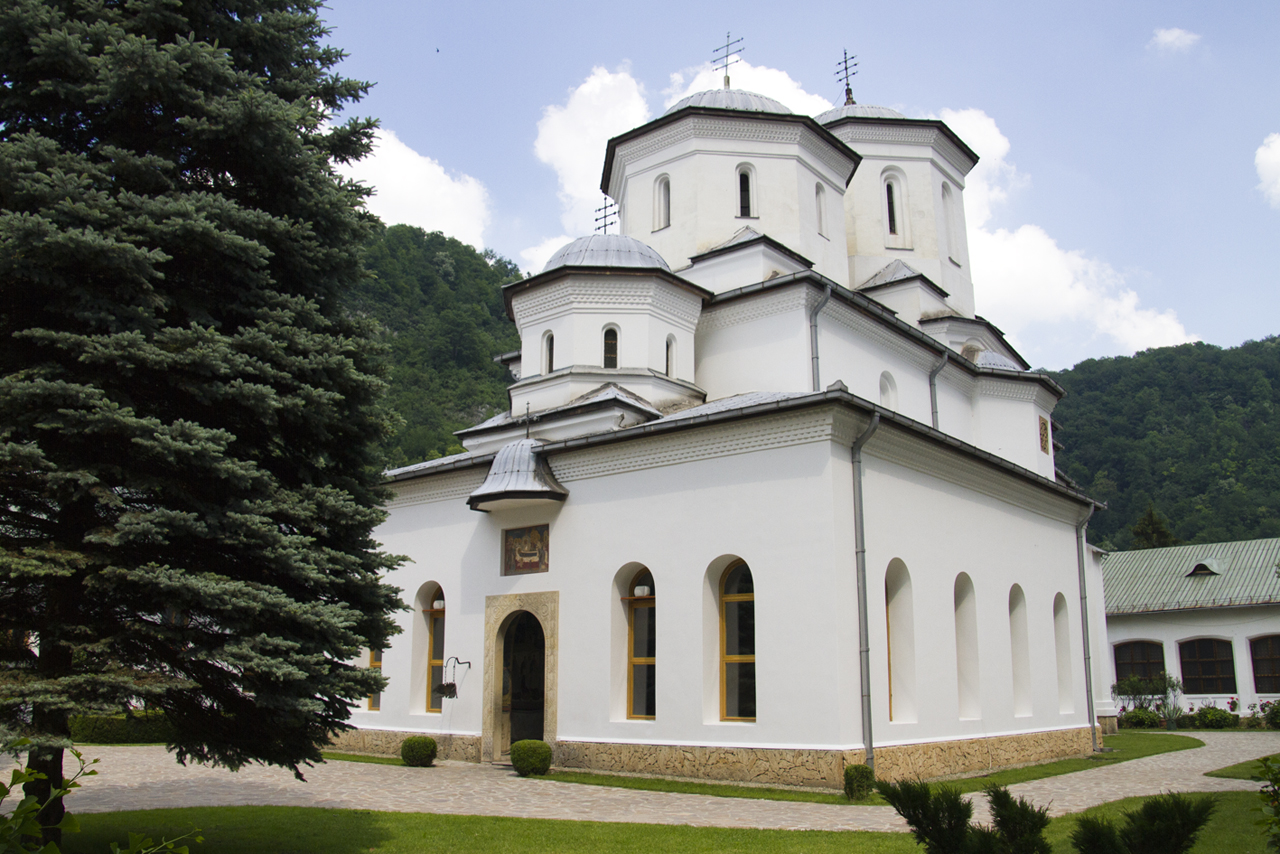 Dan Tiganila: Manastirea Tismana