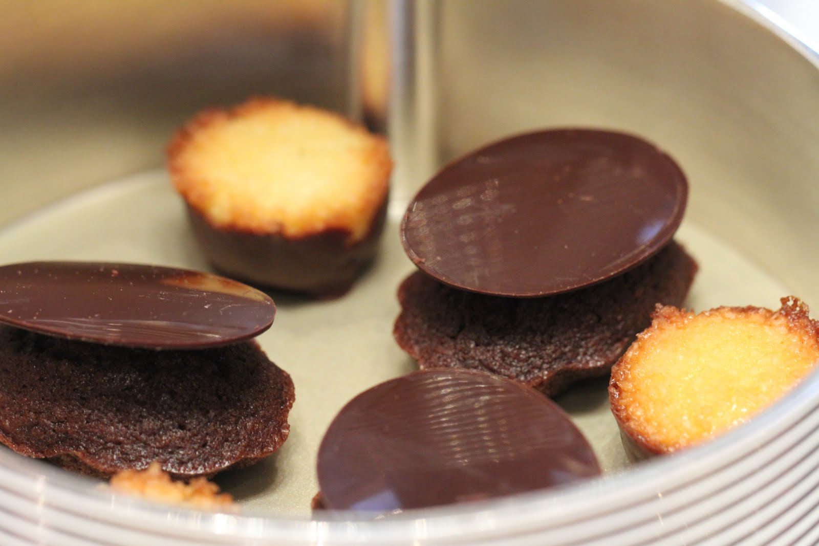 吃喝玩樂 - Diary of a Growing Boy: From Loire to Burgundy