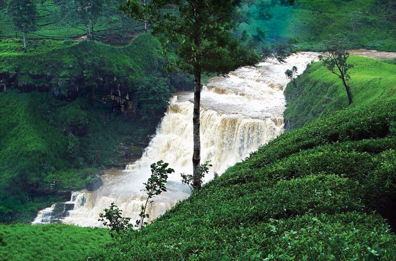 Top World Breaking News: Mahaweli River in Sri Lanka