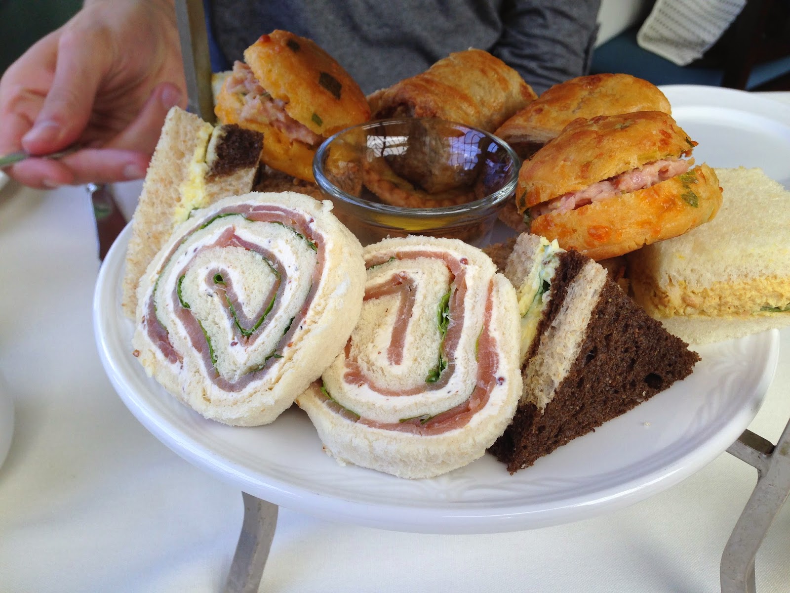 Pudica's Food Corner: TEA TIME - Afternoon Tea at the Butchart Gardens ...