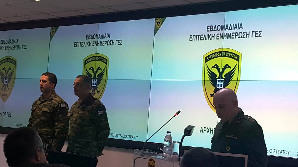 Αλκιβιάδης Στεφανής: Ο αρχηγός ΓΕΣ βράβευσε στρατιωτικό γιατρό - ΦΩΤΟ ...
