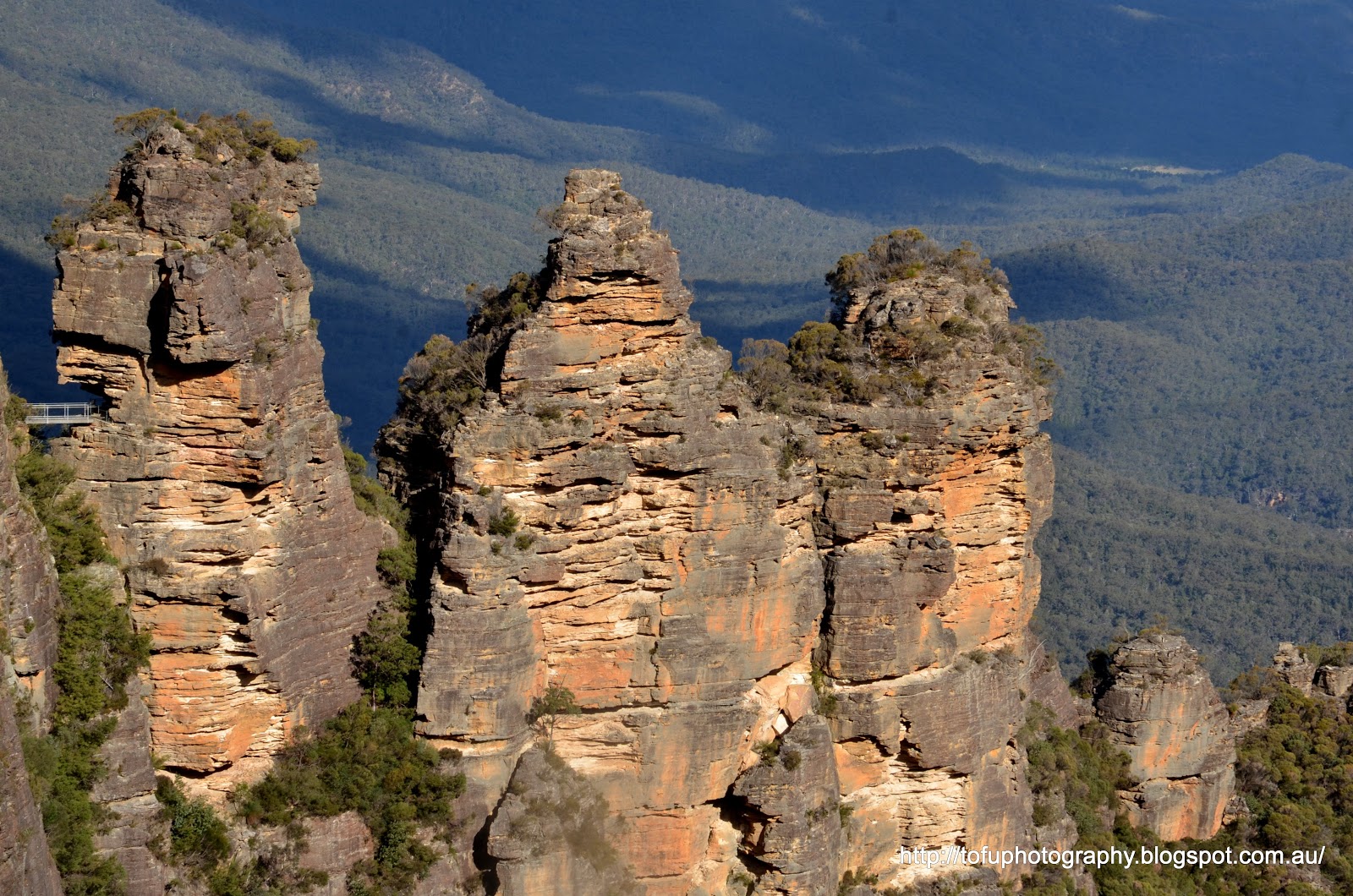 Tofu Photography: The Three Sisters seen from the Echo Point lookout at ...