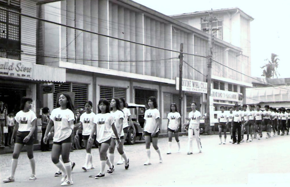 Bohol's Roving Eye: Holy Name University: The Early Years