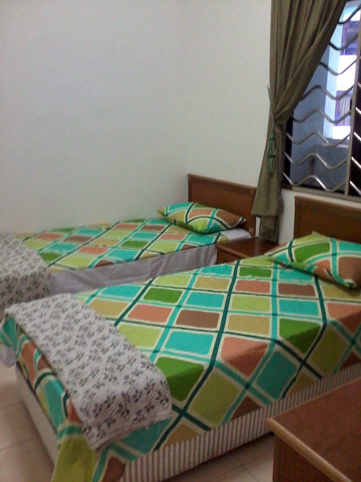 Marina Homestay Lumut Penginapan selesa menghadap Water Theme Park di Lumut