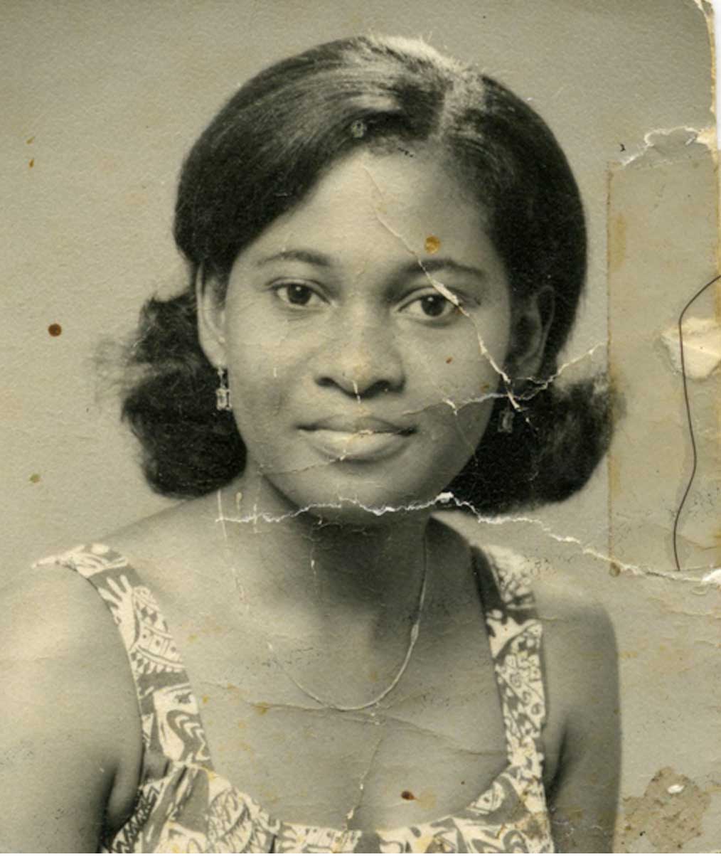 The wonderful blog of Belén Esteve: Old damaged photos