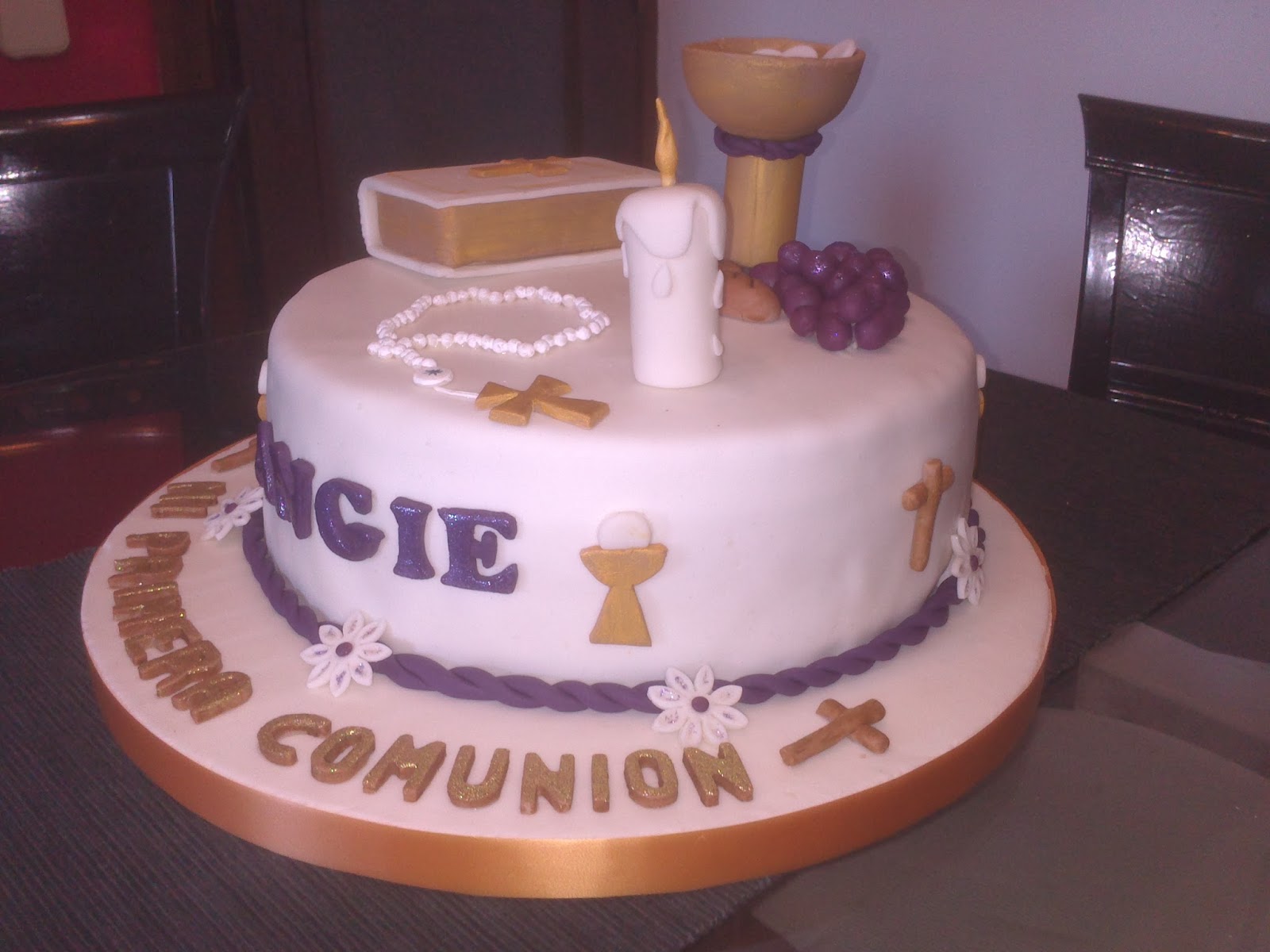 M&M´s Cakes: CAKE PRIMERA COMUNION ( FIRST COMMUNION CAKE)