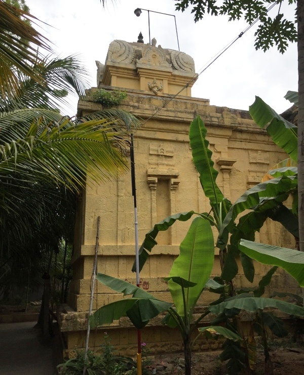 Tamilnadu Tourism: Thilakeshwarar Temple, Devipattinam, Ramanathapuram
