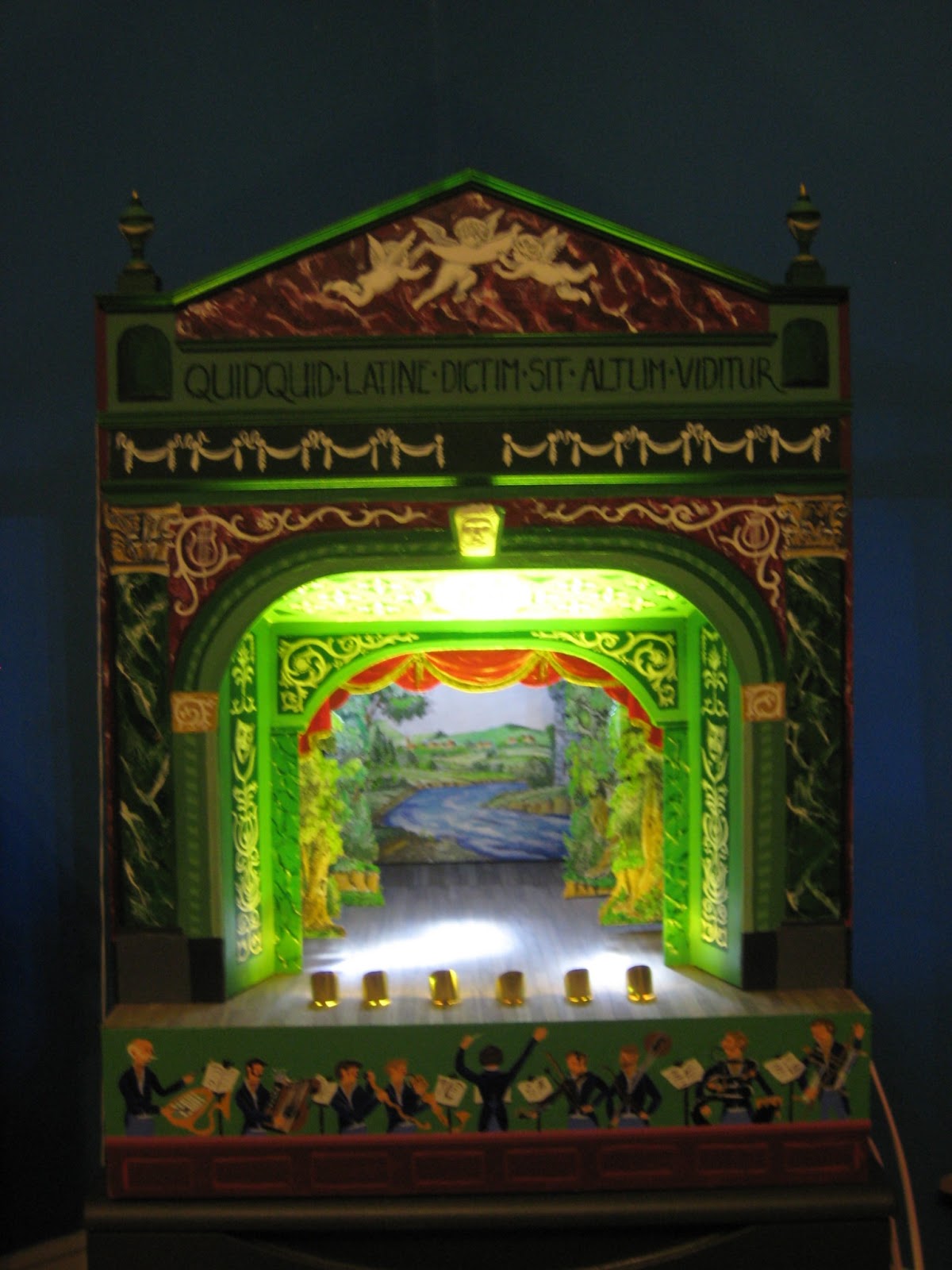 Architecture of Tiny Distinction: April 2013