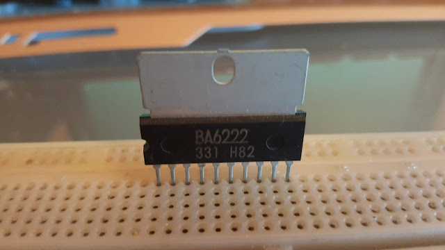 Integrisana kola za kontrolu i pobudu DC motor