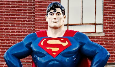 The Presurfer: The Shield of Superman: The Evolution Of An Icon