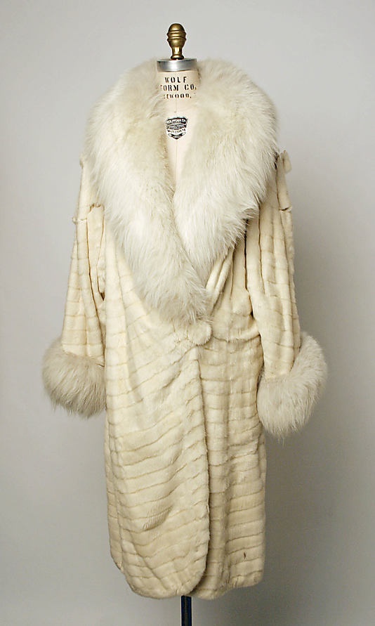 dear golden | vintage: 1920s coats