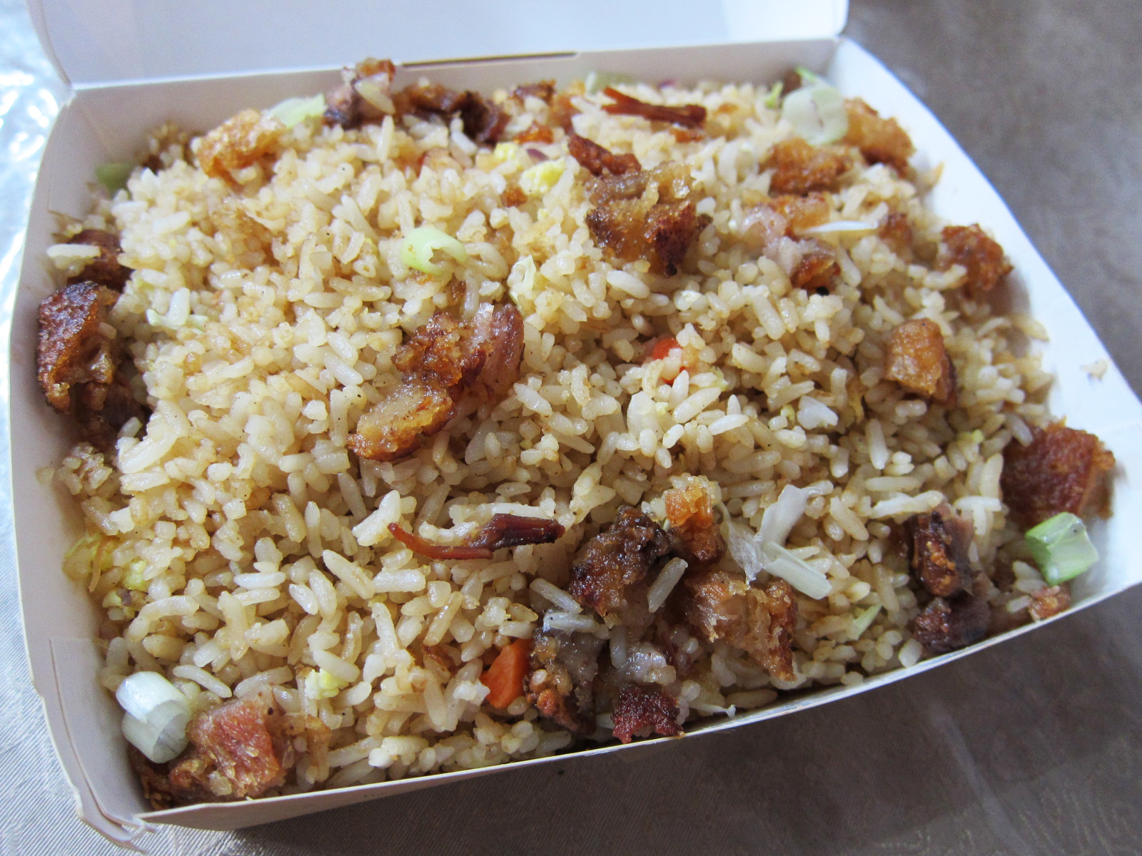 Lutong Cavite : Oinkneng's The Best Sisig & Lechon Kawali